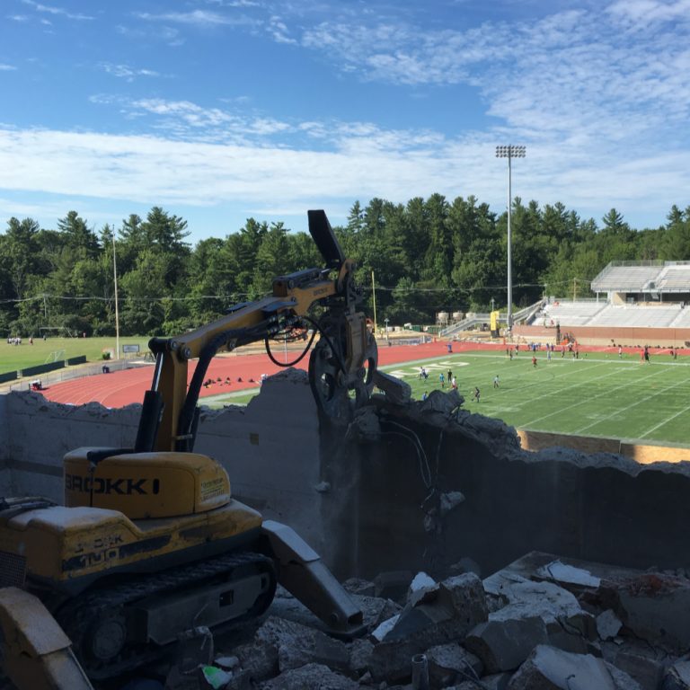 Brokk 100 | Walter S. Pratt & Sons, Inc