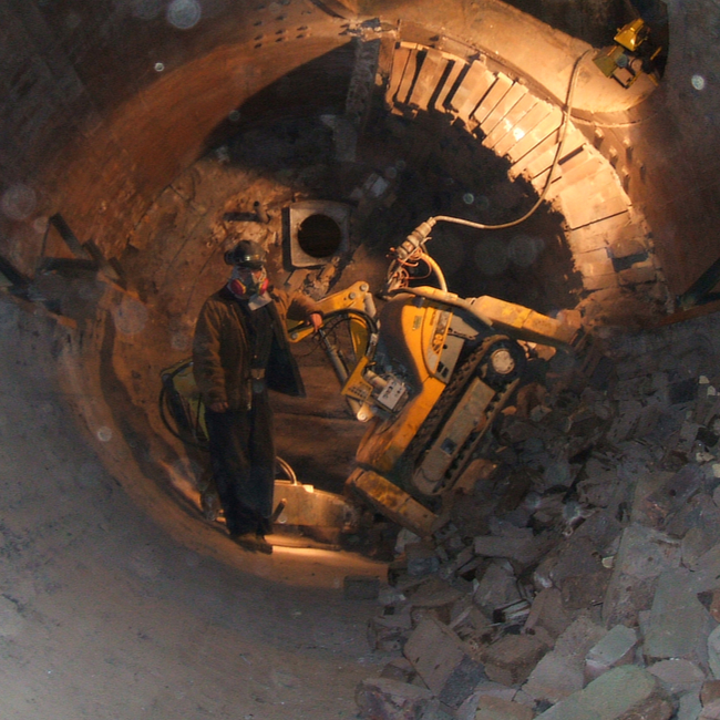 Brokk 100 - Walter S. Pratt & Sons, Inc